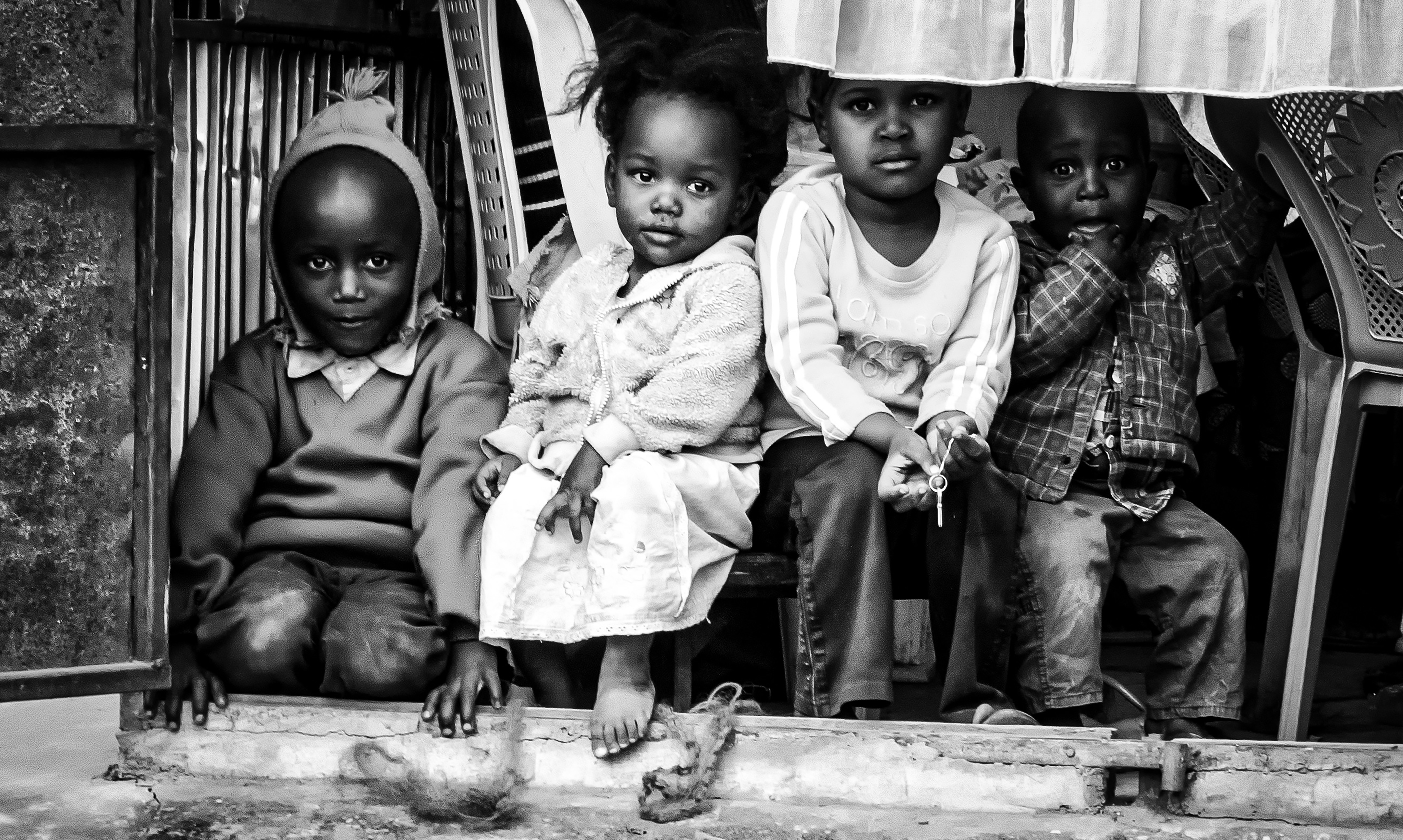 WAITING EYES | Foundation