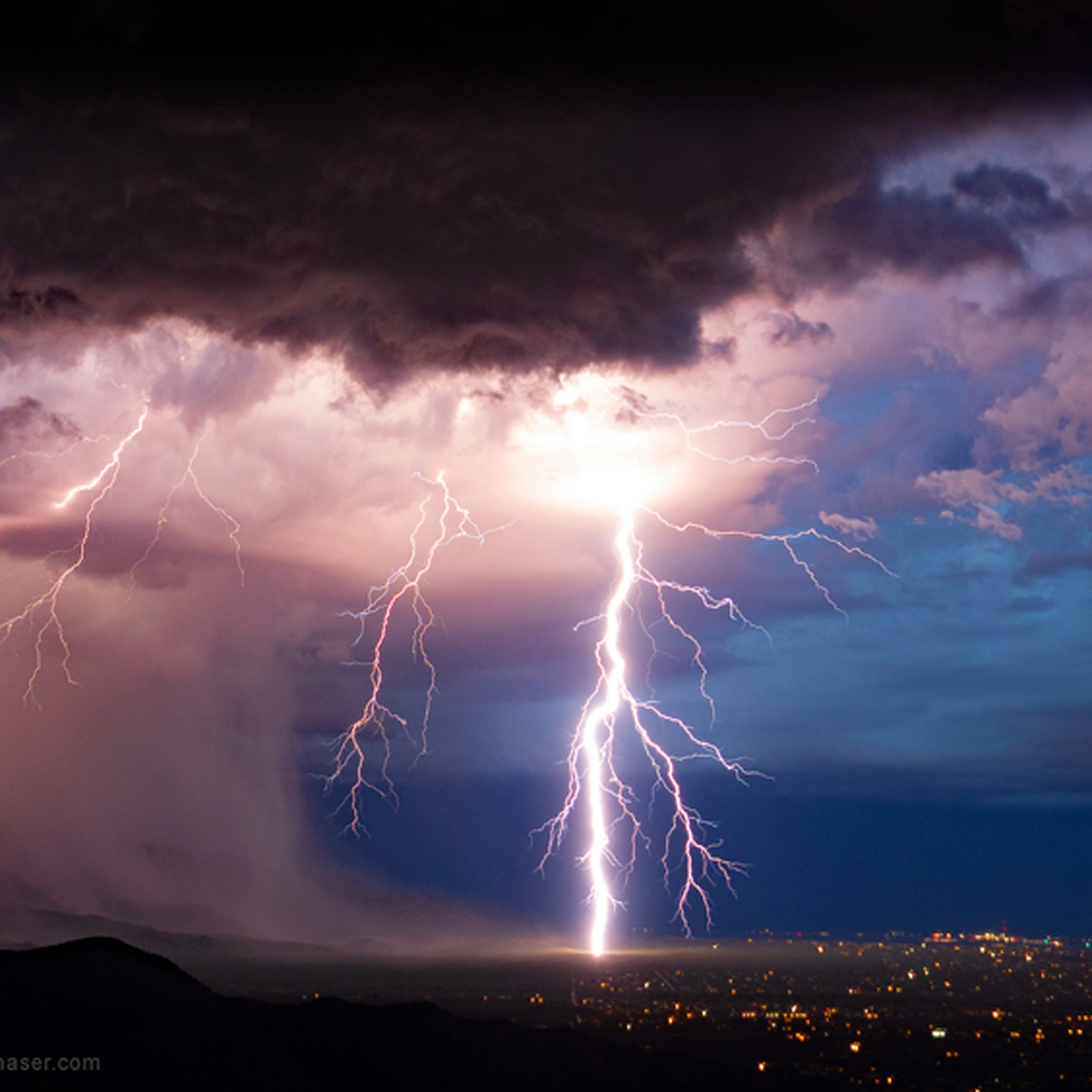 Warren Faidley (@stormchaser) | Foundation