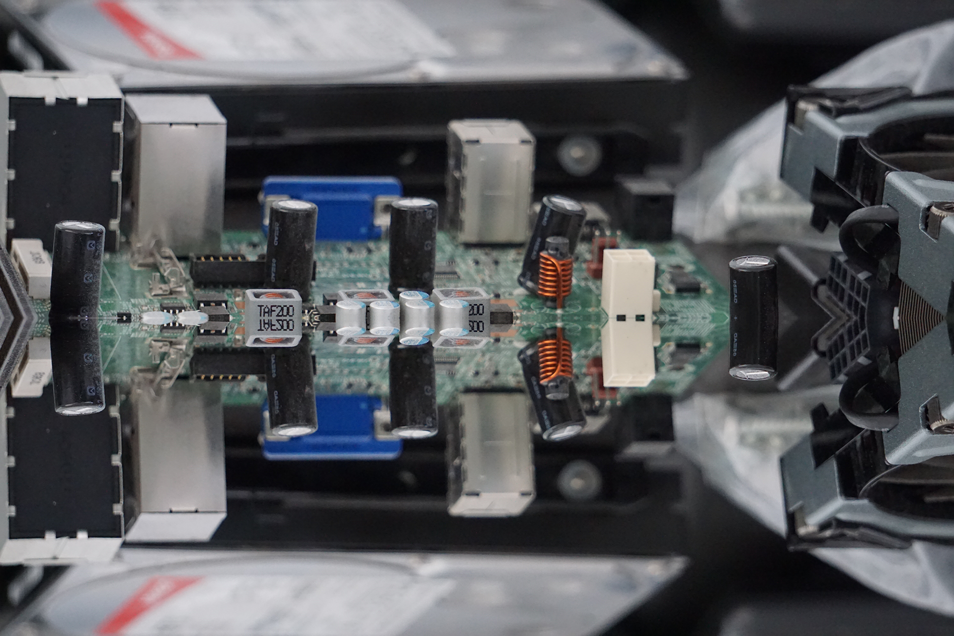 2b (@2b) | Foundation